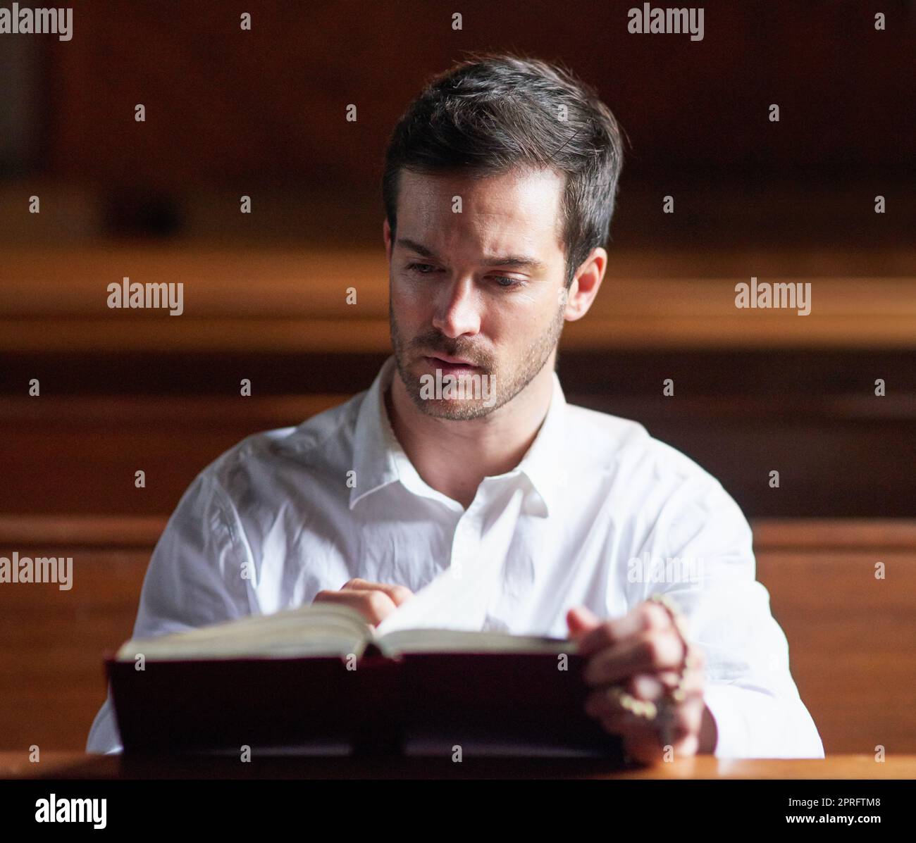 Reading church hi-res stock photography and images - Alamy