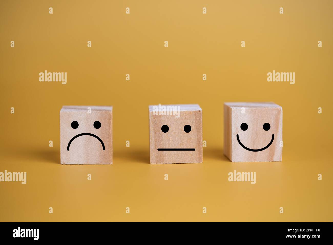 Smiley face icon hi-res stock photography and images - Alamy