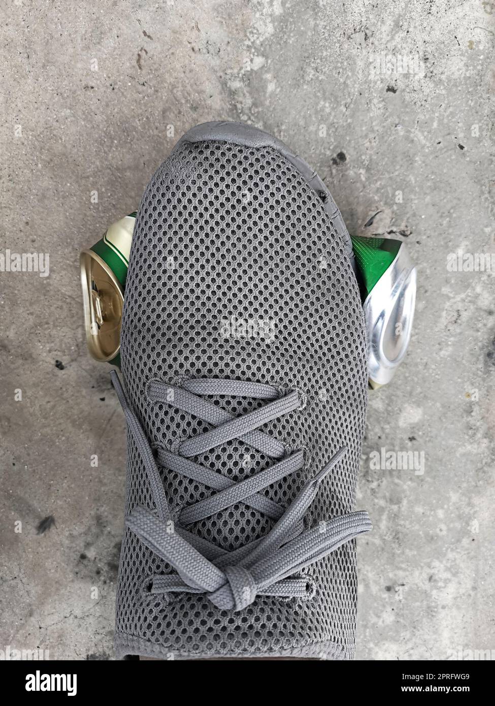 Stomp cans hi-res stock photography and images - Alamy