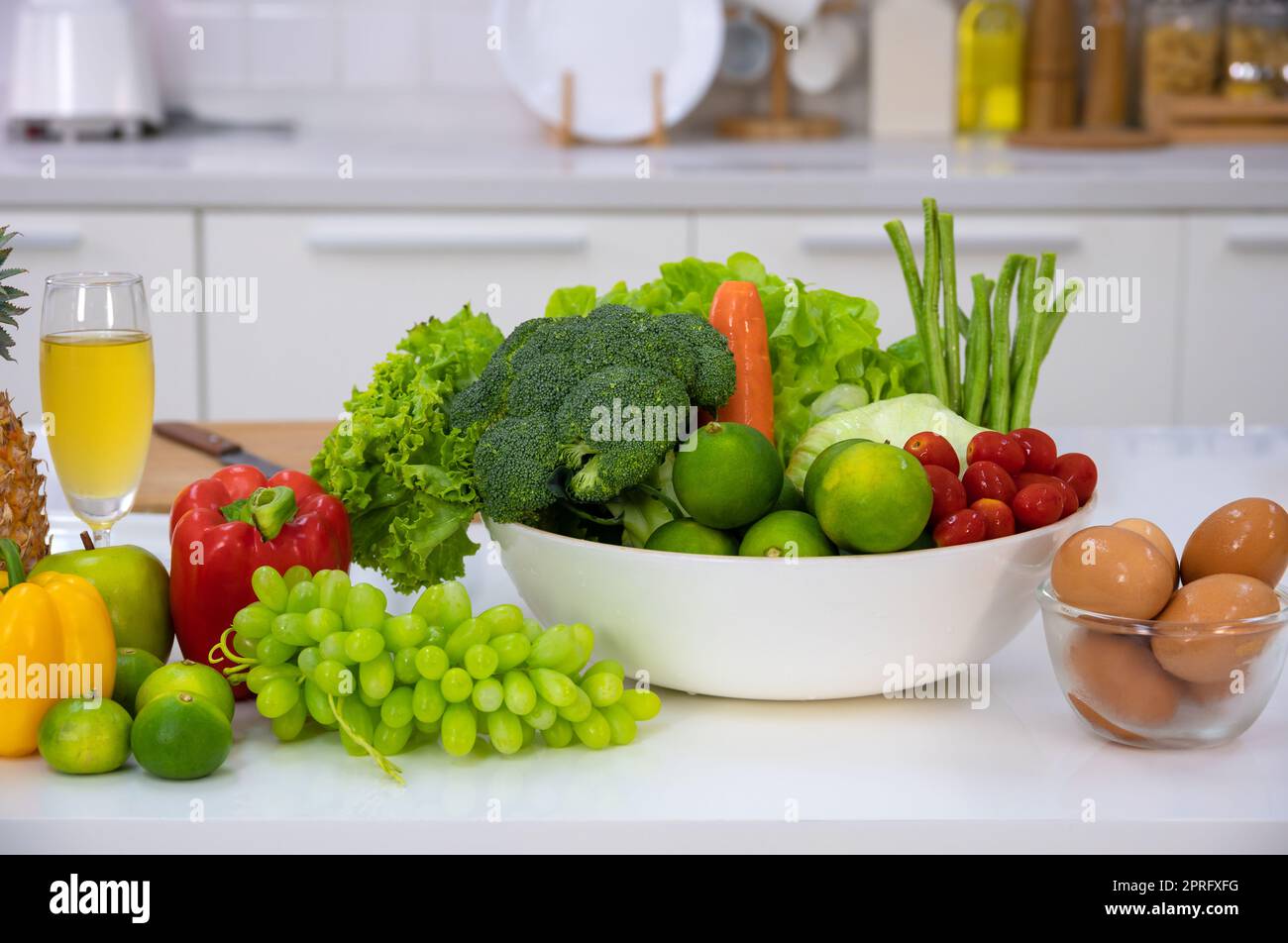 Kitchen fruits hi-res stock photography and images - Alamy