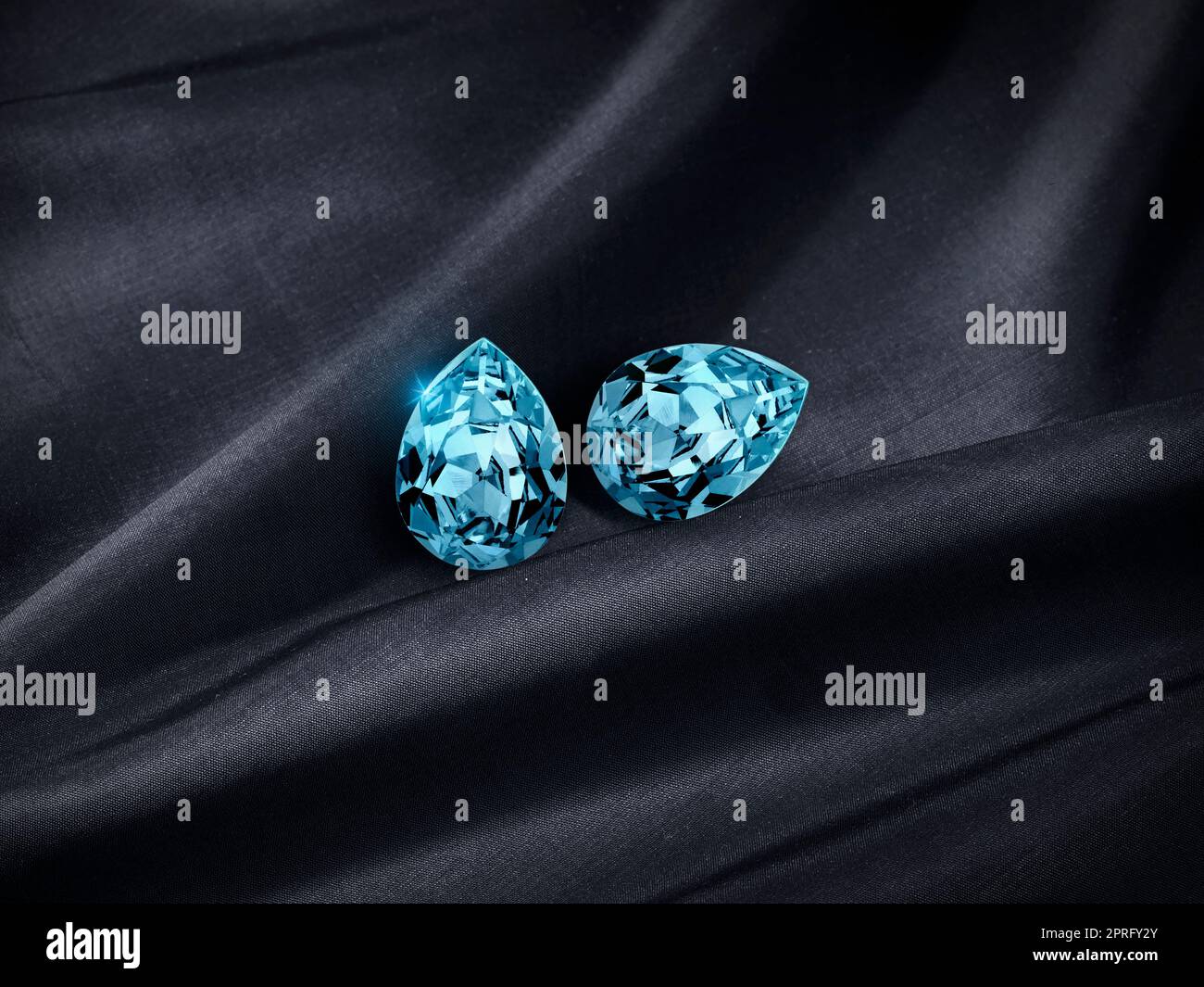 Blue diamonds hi-res stock photography and images - Alamy