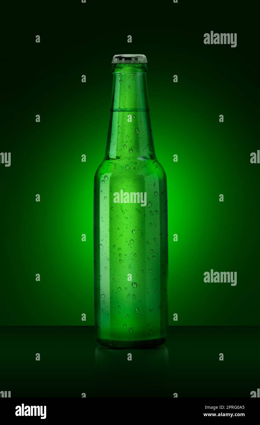 3D render. Single green beer bottle without brand designation. Full ...