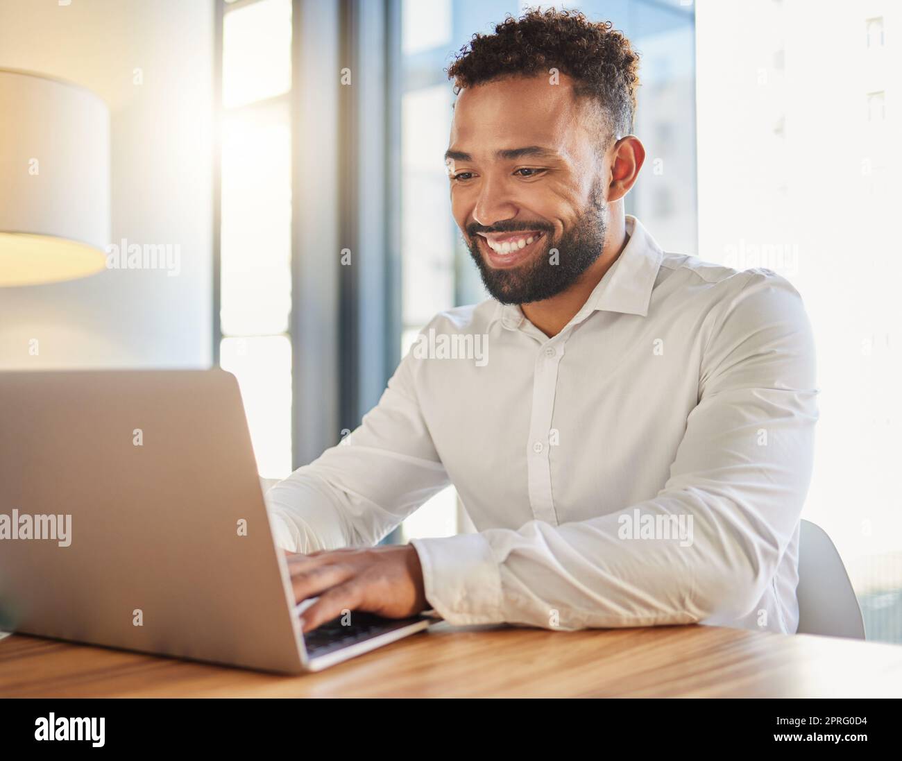 Online business success hi-res stock photography and images - Alamy