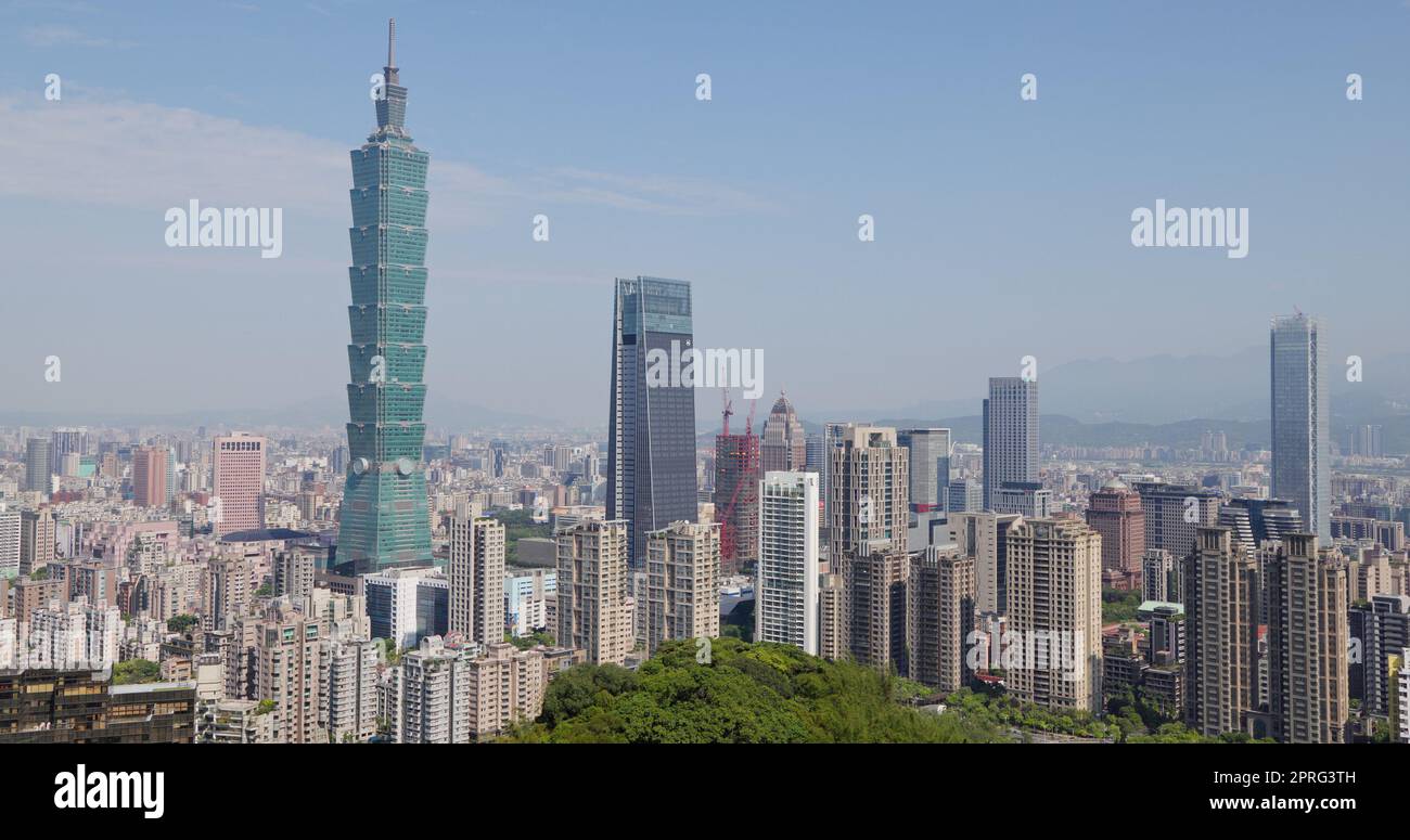 Taipei, Taiwan 11 April 2022: Taipei city skyline Stock Photo - Alamy