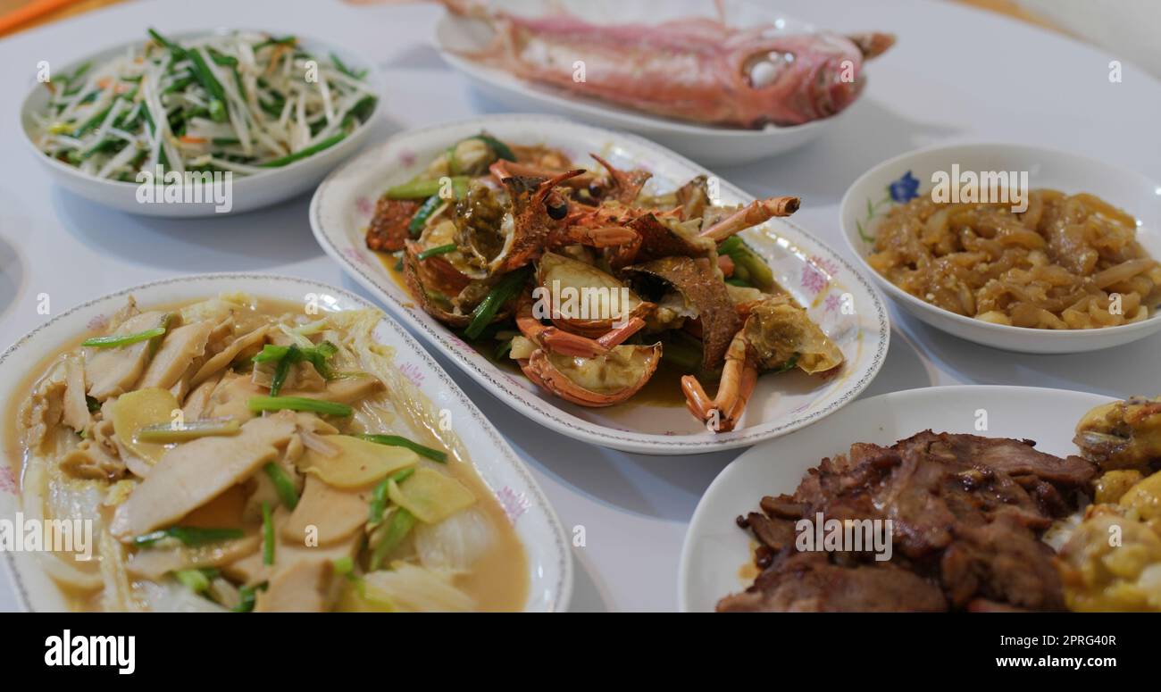 Chinese new year dinner dishes hi-res stock photography and images - Alamy