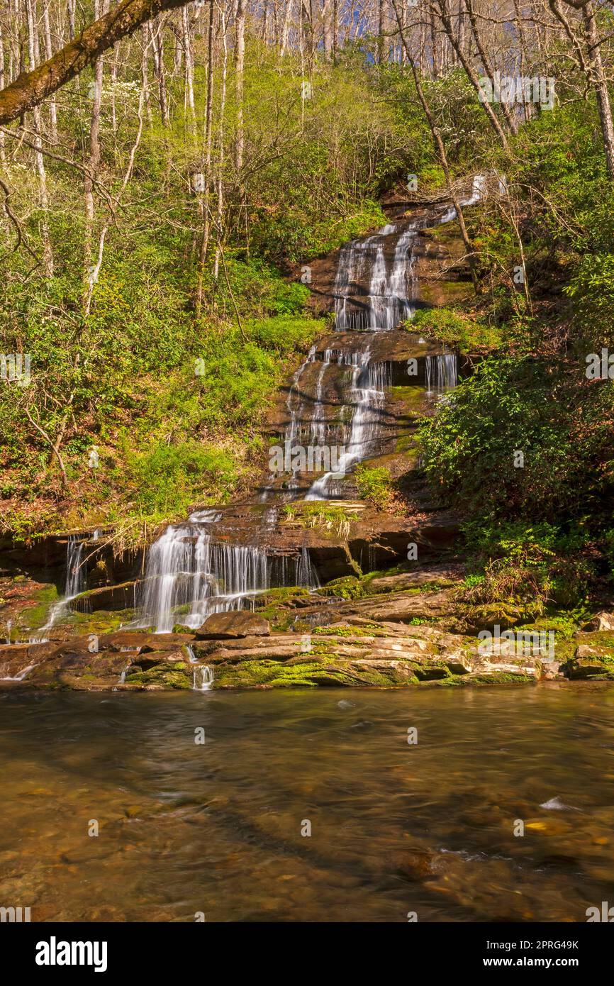 Spring cascade hi-res stock photography and images - Alamy