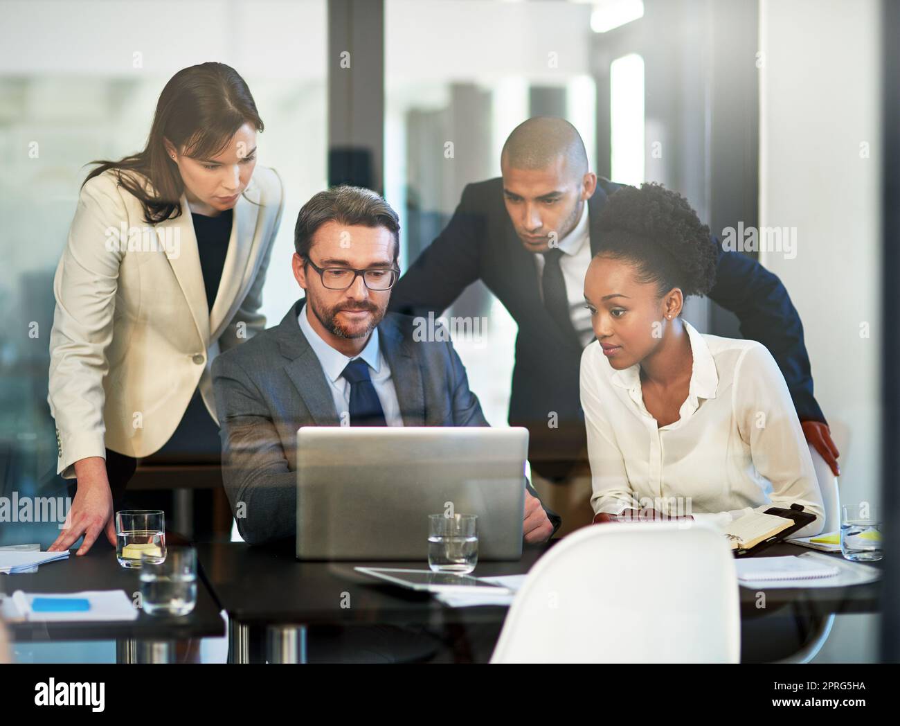 Need for approval women hi-res stock photography and images - Alamy