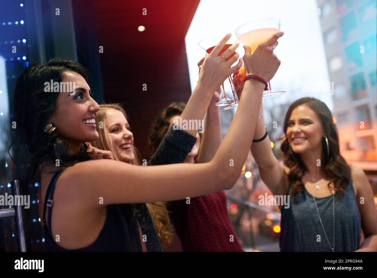 Night club partying girls hi-res stock photography and images - Alamy