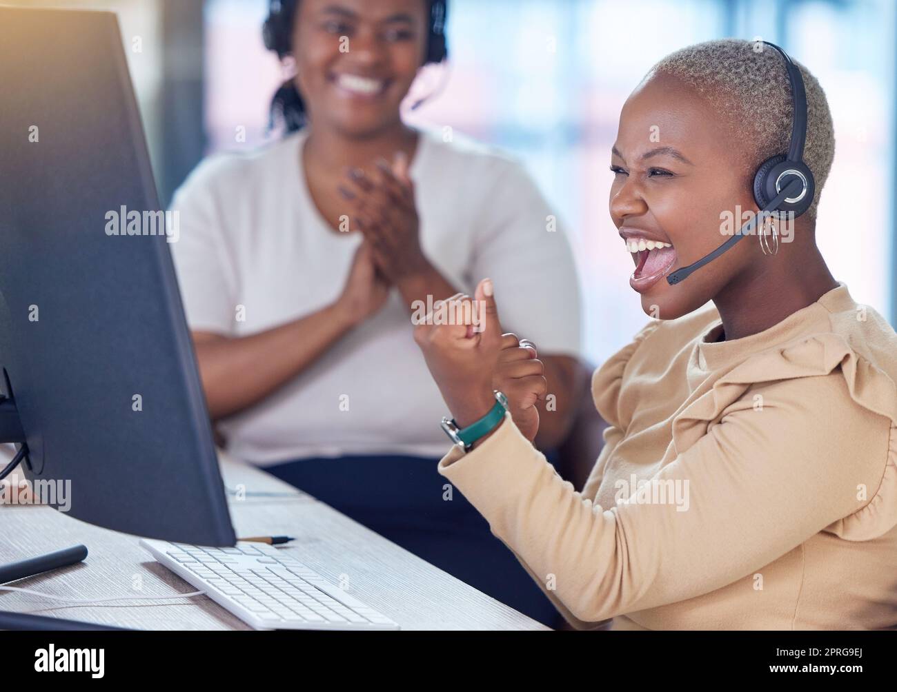 All staff bonus hi-res stock photography and images - Alamy