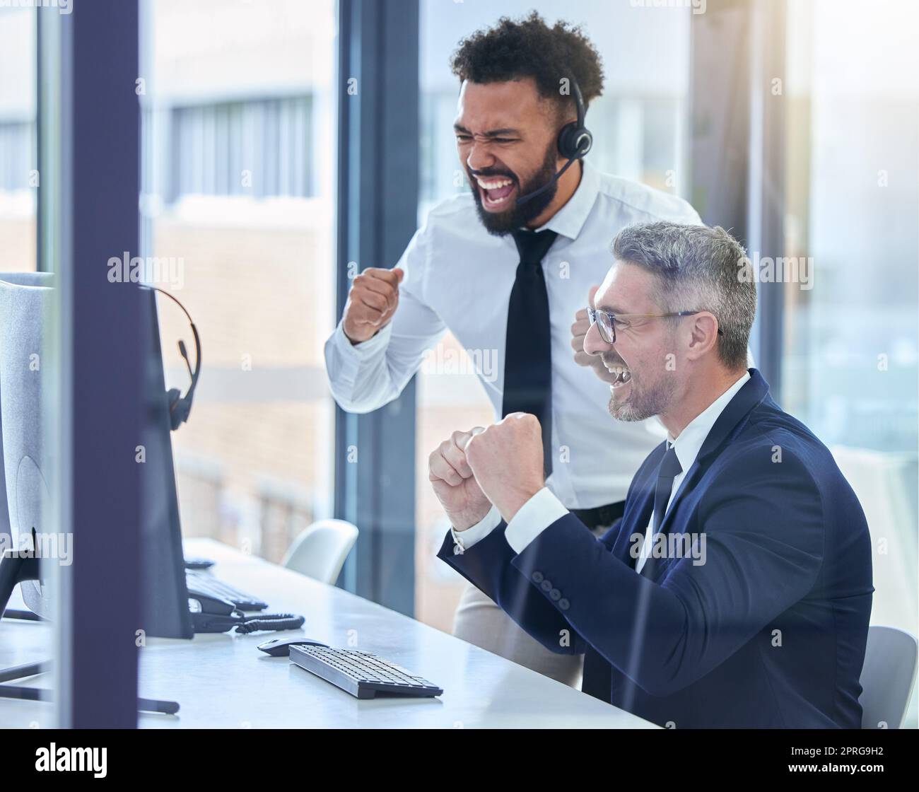 Happy on success hi-res stock photography and images - Alamy