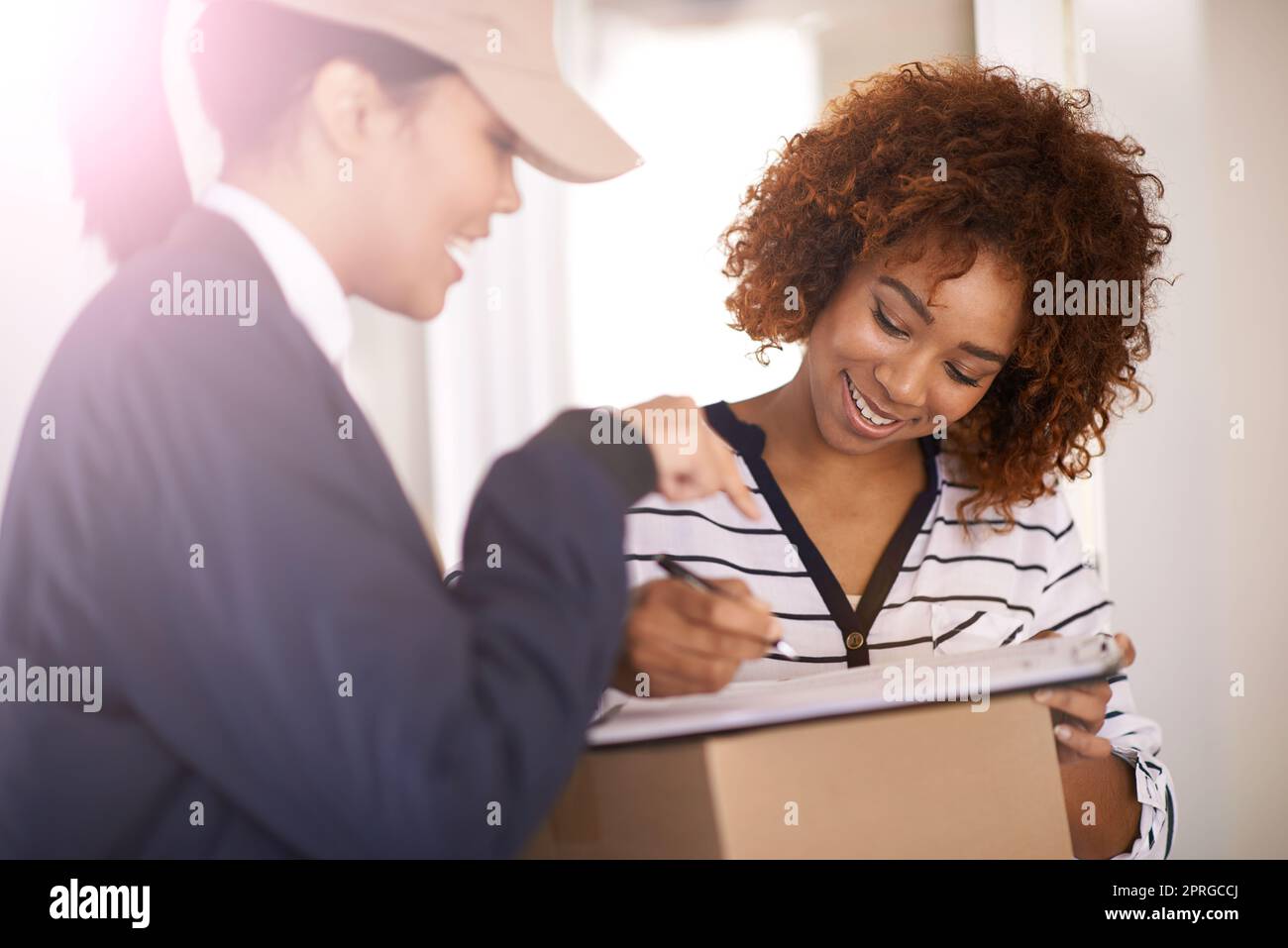 Shop sign over door hi-res stock photography and images - Alamy