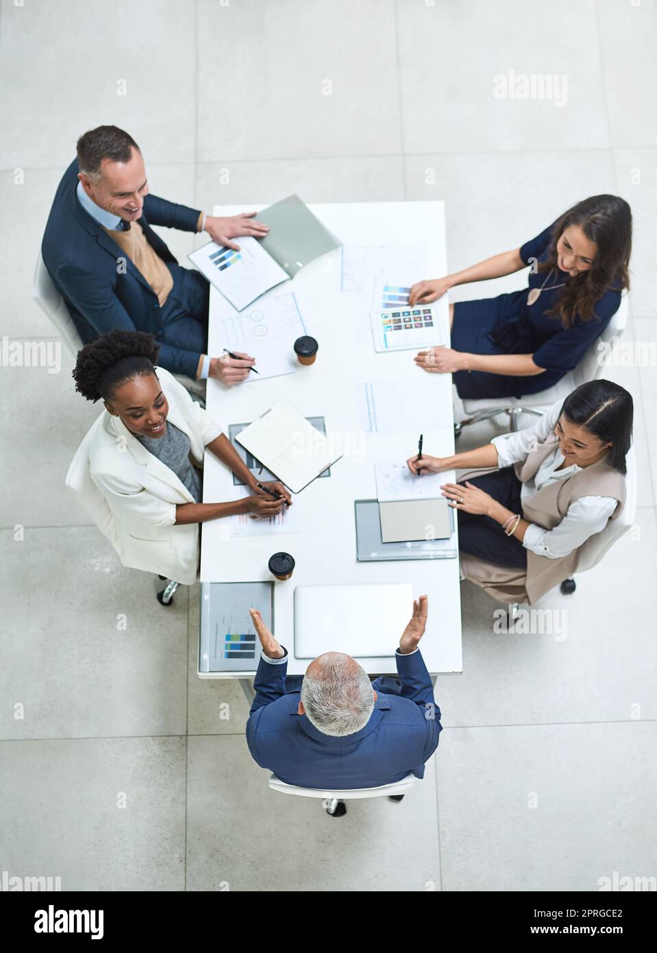 Team updates hi-res stock photography and images - Alamy