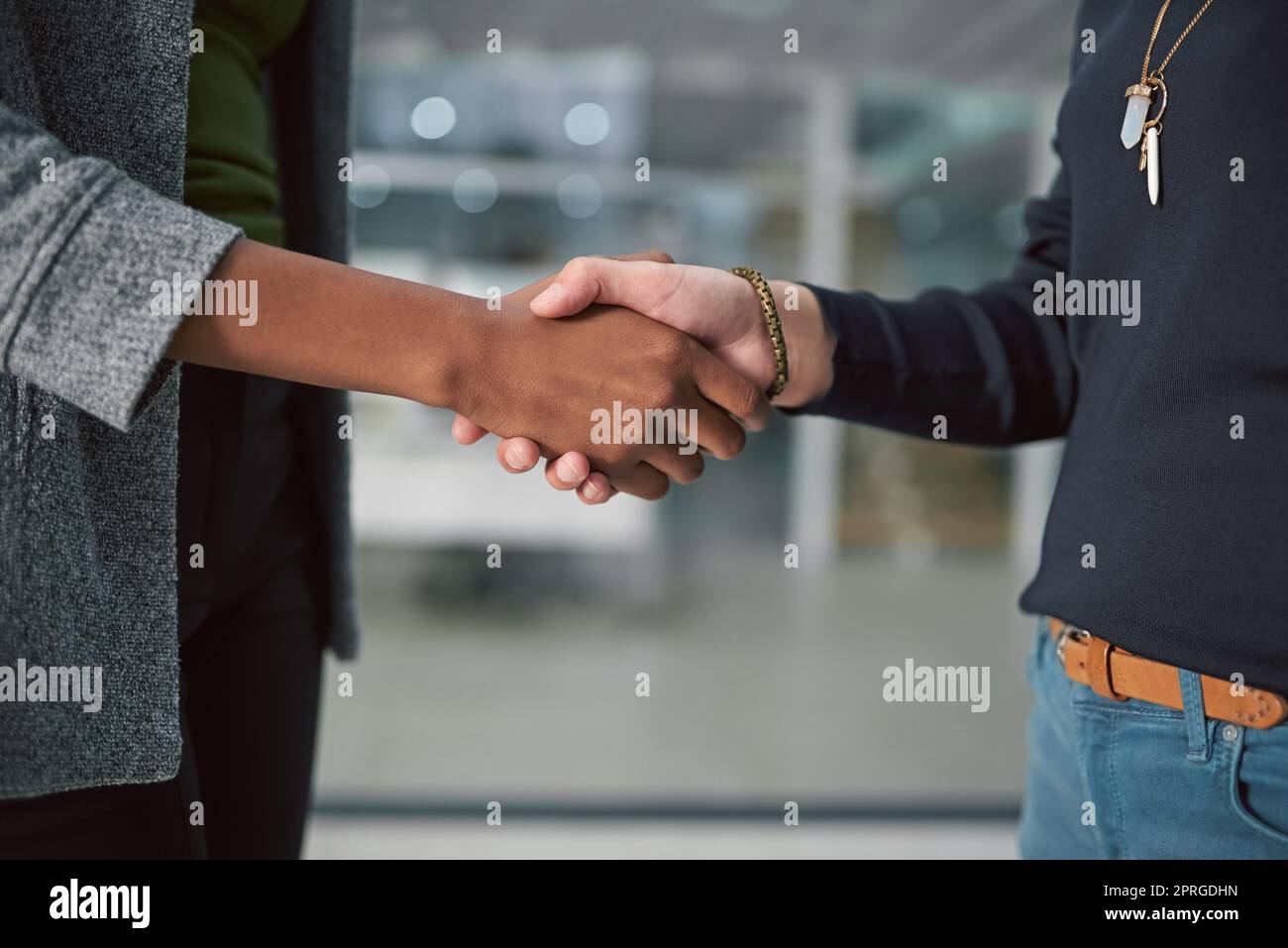 Welcome hands hi-res stock photography and images - Alamy