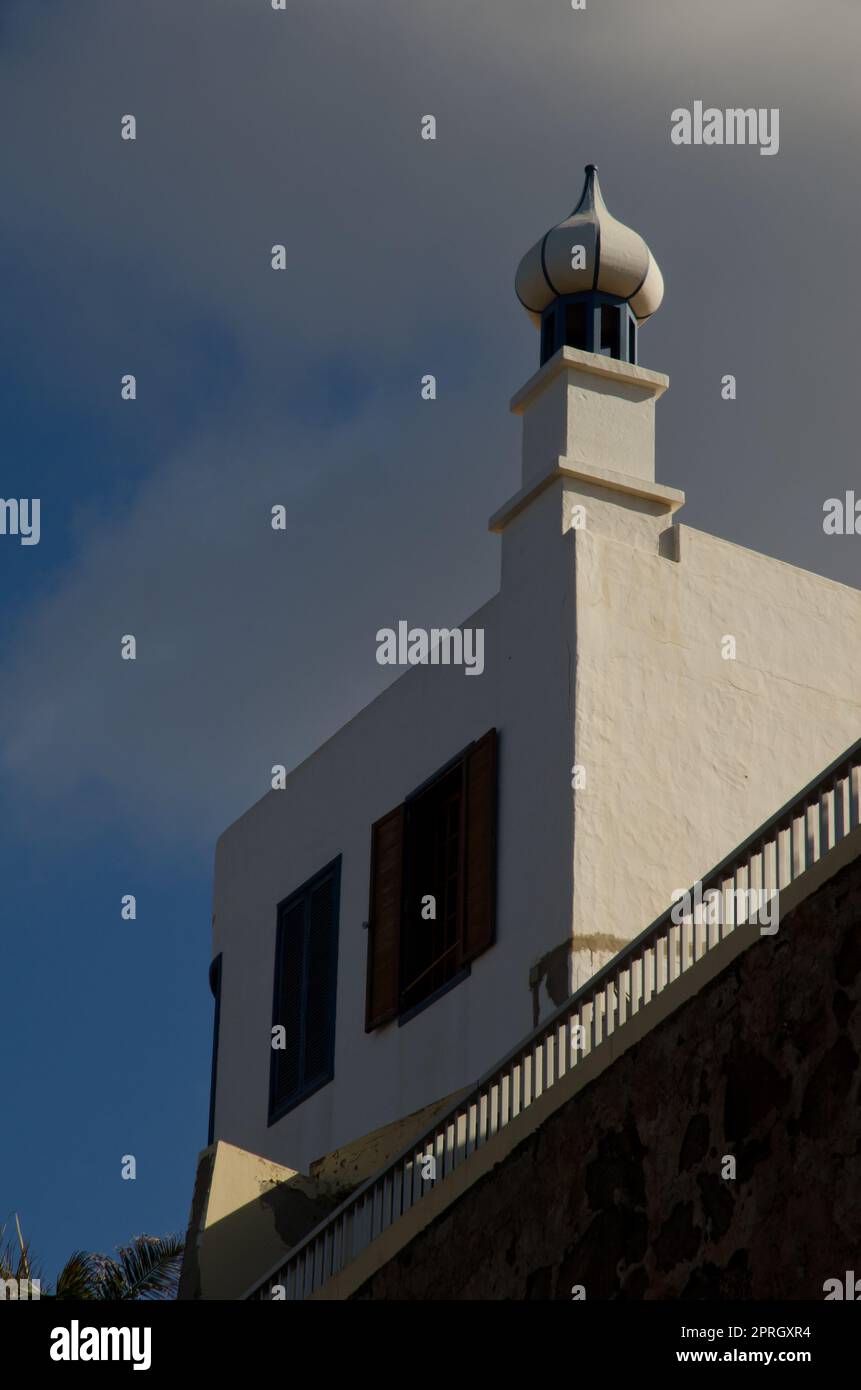 Decorative finial hi-res stock photography and images - Alamy