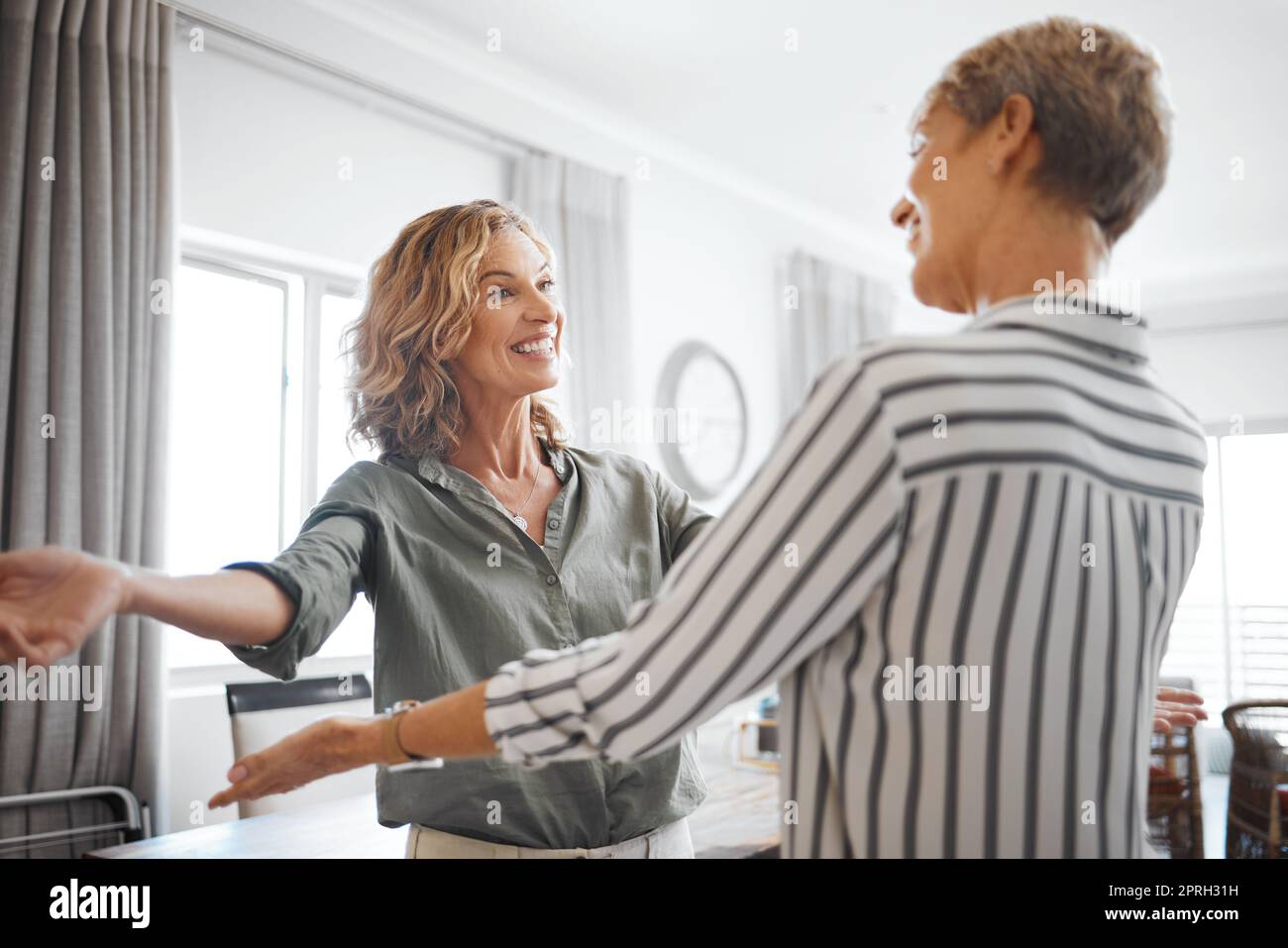 Excited female guest hi-res stock photography and images - Alamy