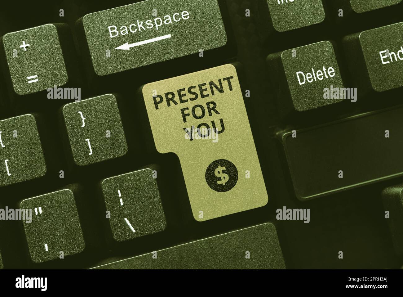 Woman giving a speech birthday hi-res stock photography and images - Alamy