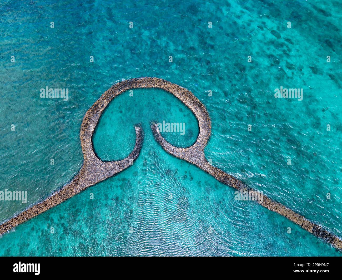Aerial view of stone tidal weirs in Penghu, Taiwan Stock Photo - Alamy