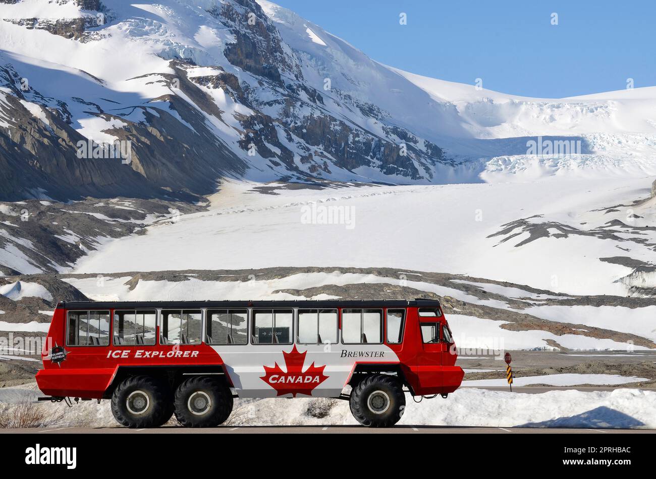 JASPER NATIONAL PARK, CANADA-MAY 13: Snowcoatch tours to Athabasca ...