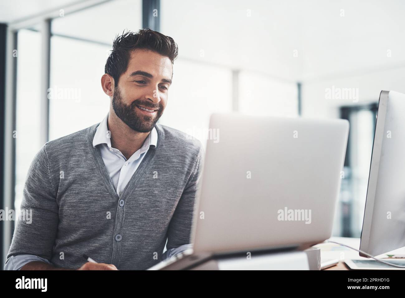 Laptop tasks hi-res stock photography and images - Alamy