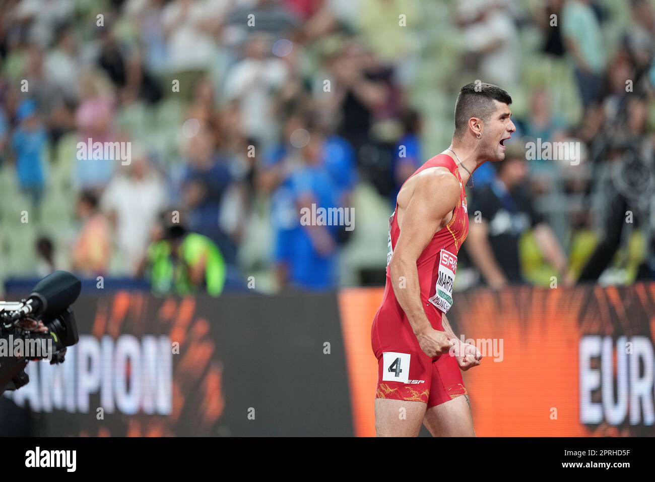 Asier Martínez celebrating his victory in the 110 meter hurdles at the ...