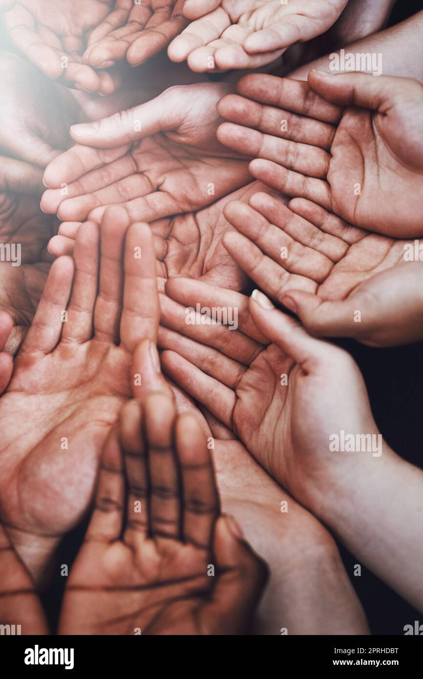 Cupped hands african hi-res stock photography and images - Alamy