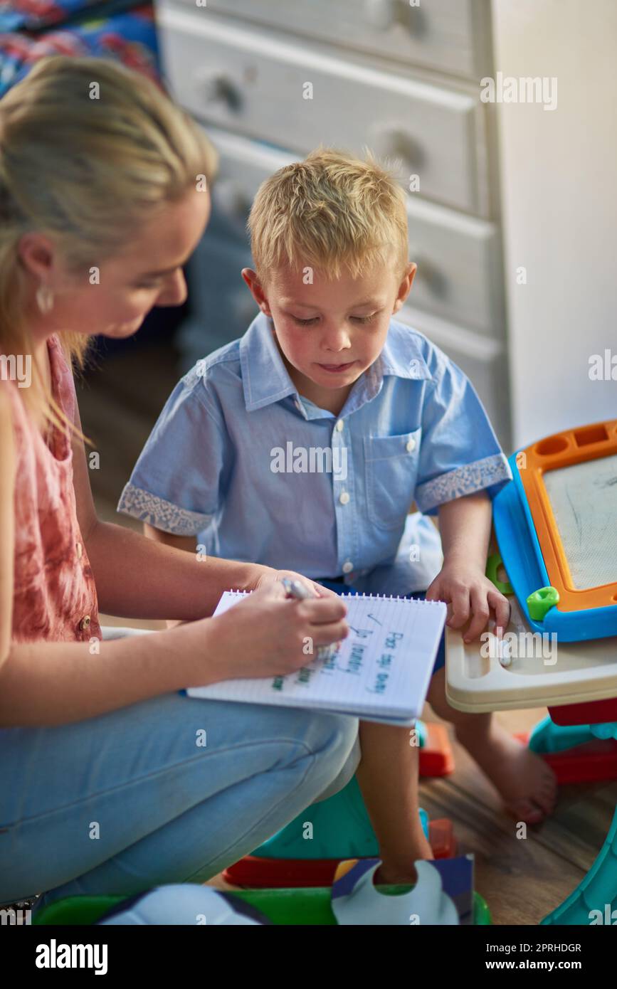 Kids helping with chores hi-res stock photography and images - Alamy