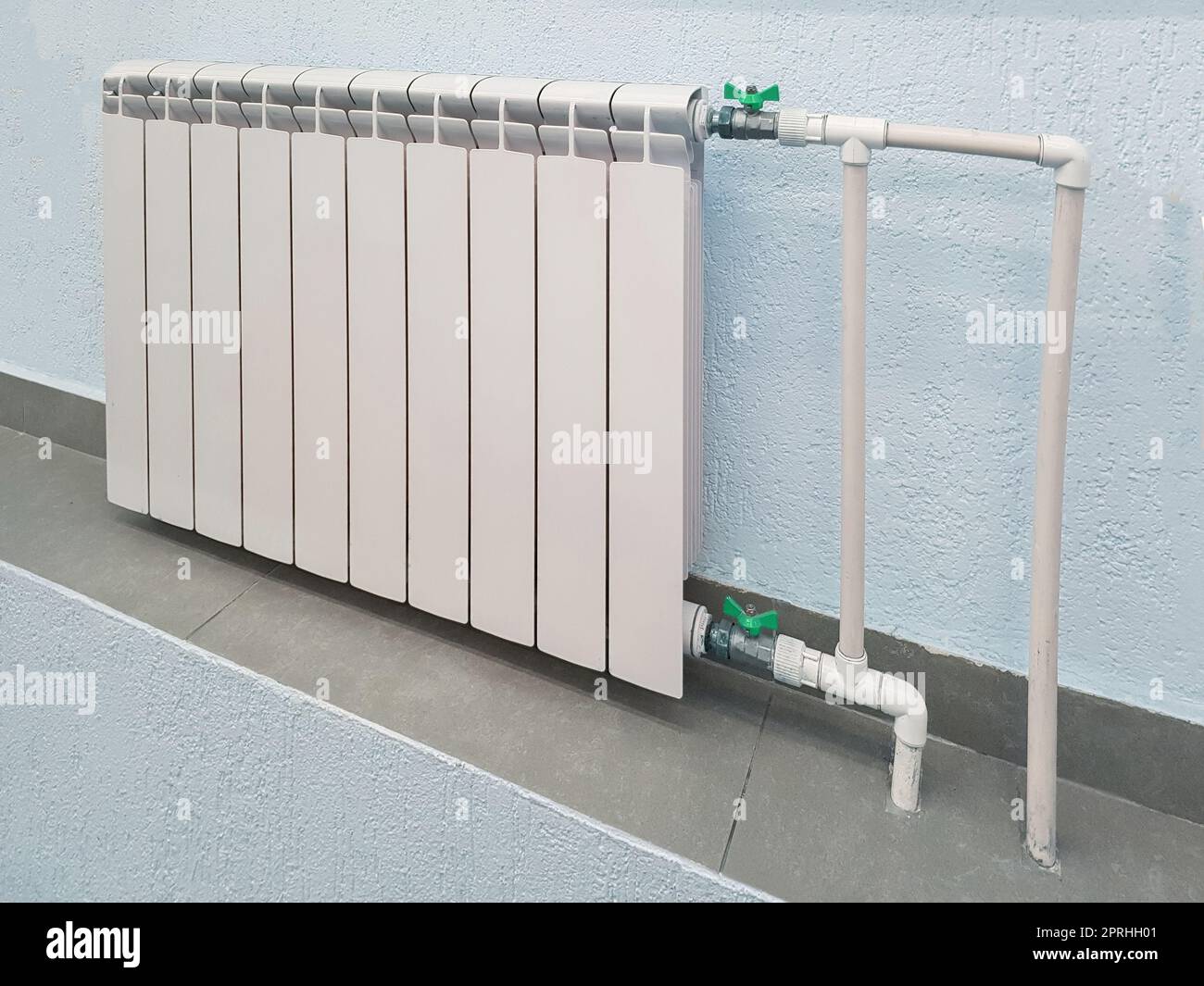Hot water radiator hi-res stock photography and images - Alamy