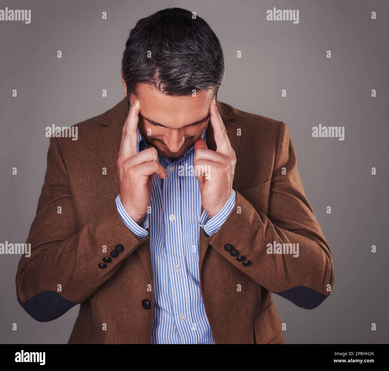 Gray temples hi-res stock photography and images - Alamy