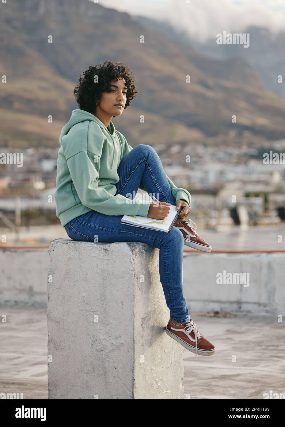 Drawing in notebook hi-res stock photography and images - Alamy