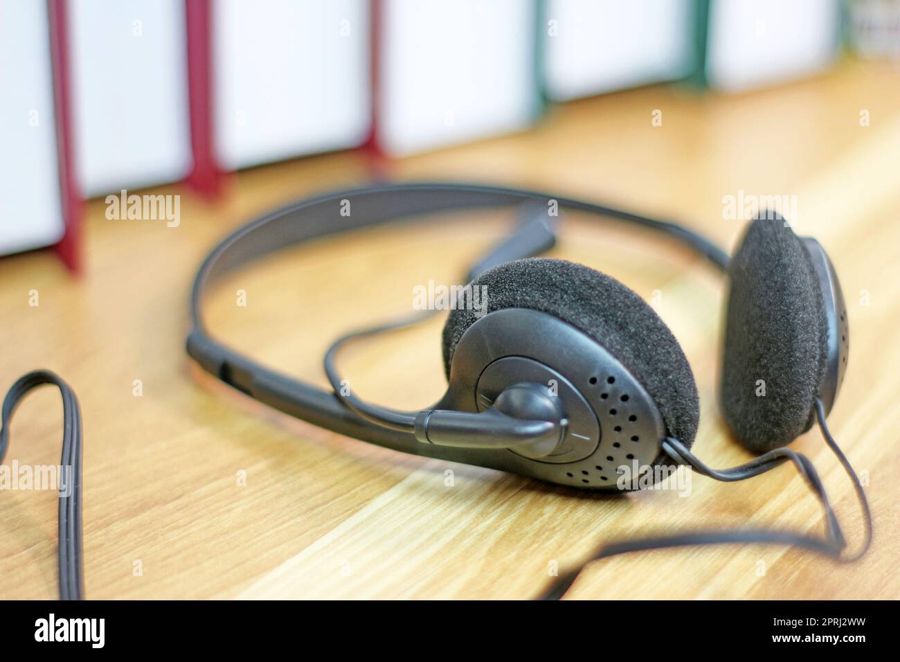 Customer service desk hi-res stock photography and images - Alamy