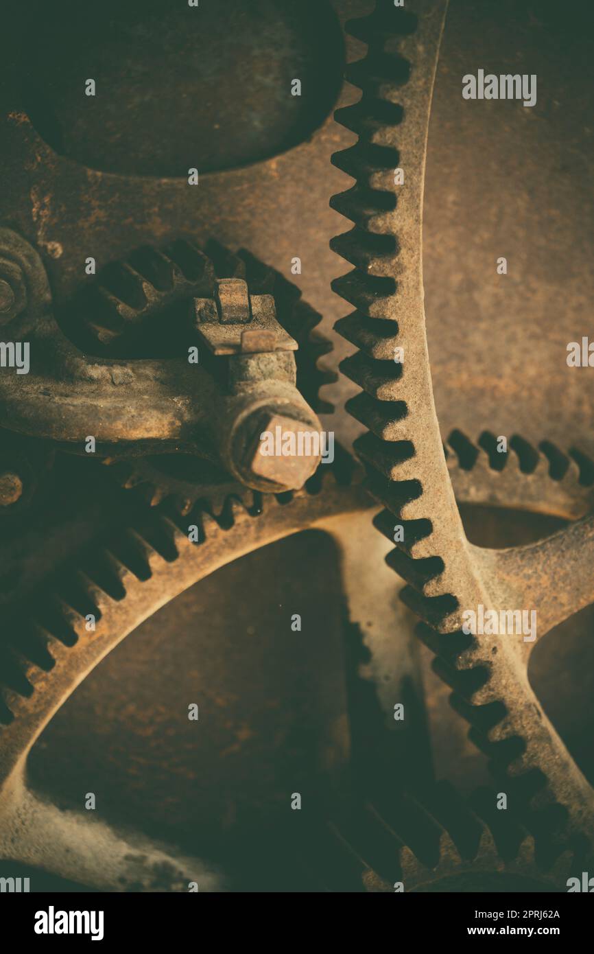 Old iron gears hi-res stock photography and images - Alamy