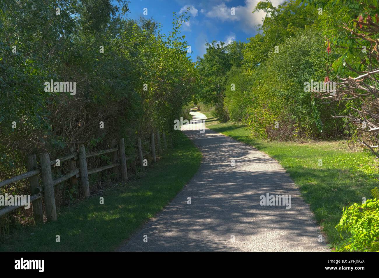 Long straight road stone hi-res stock photography and images - Alamy