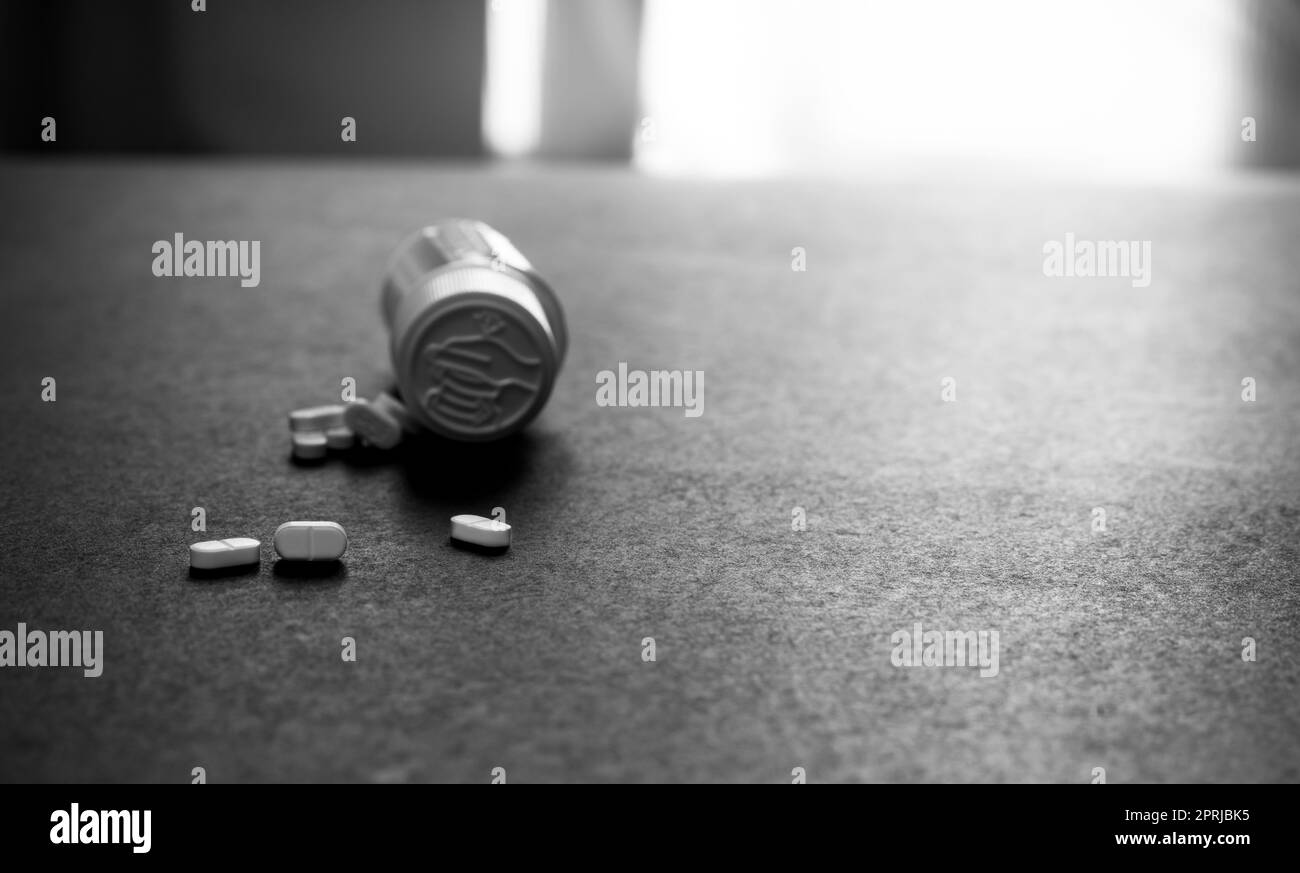 Sleeping tablets Black and White Stock Photos & Images - Alamy