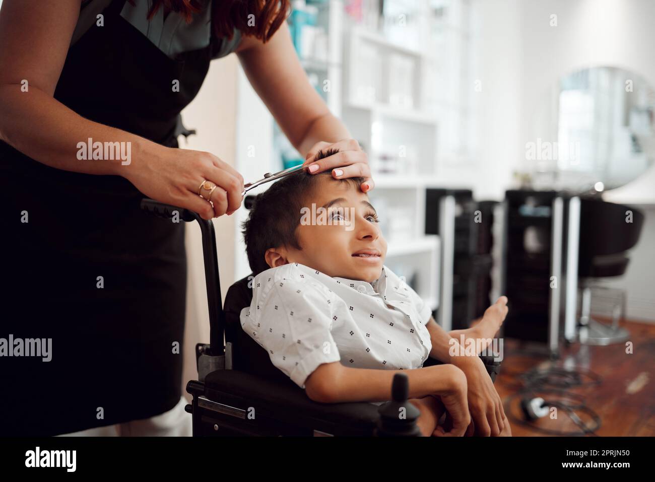 Hairstyle sitting special hi-res stock photography and images - Alamy