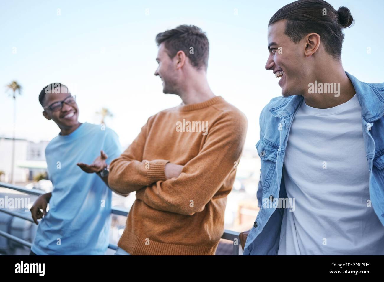 Gen z bonding hi-res stock photography and images - Alamy