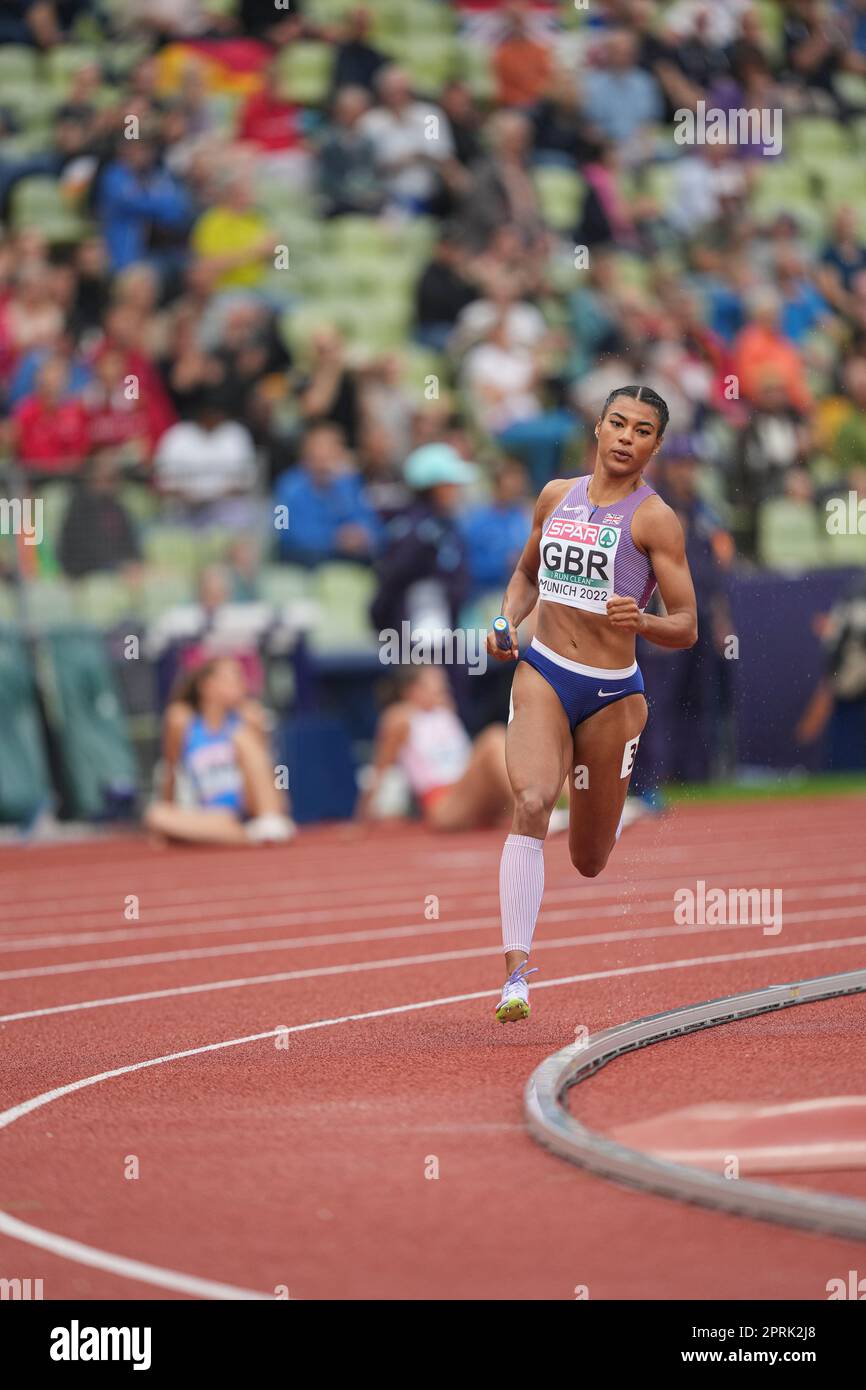Nicole Yeargin participating in the 4x400 meters relay of the European ...