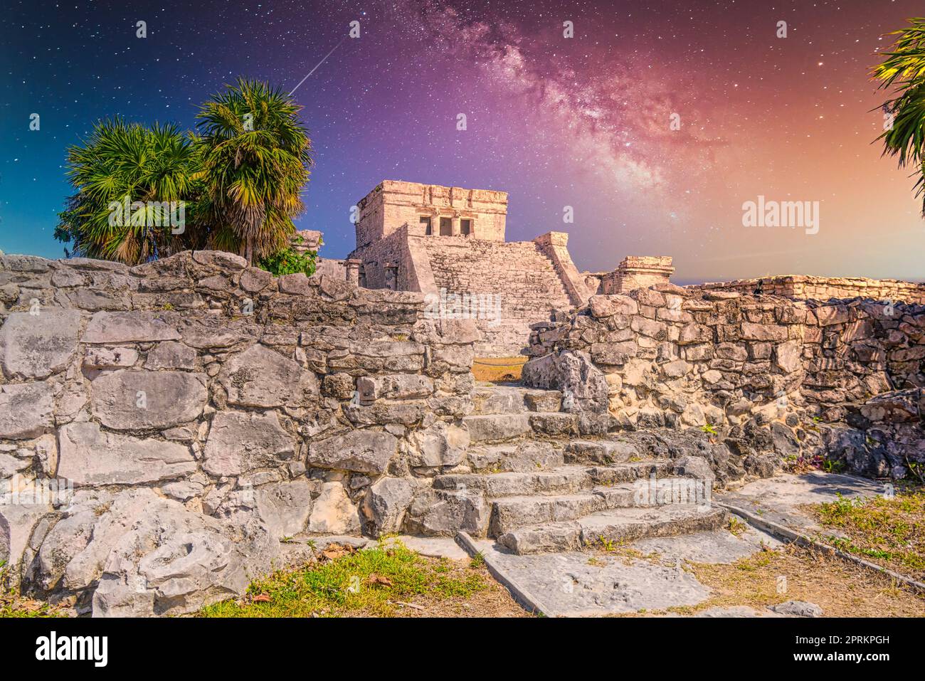 The castle, Mayan Ruins in Tulum, Riviera Maya, Yucatan, Caribbean Sea ...