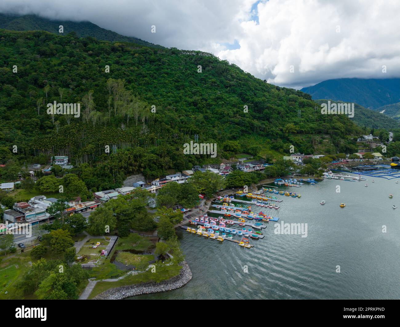 Carp lake taiwan hi-res stock photography and images - Alamy