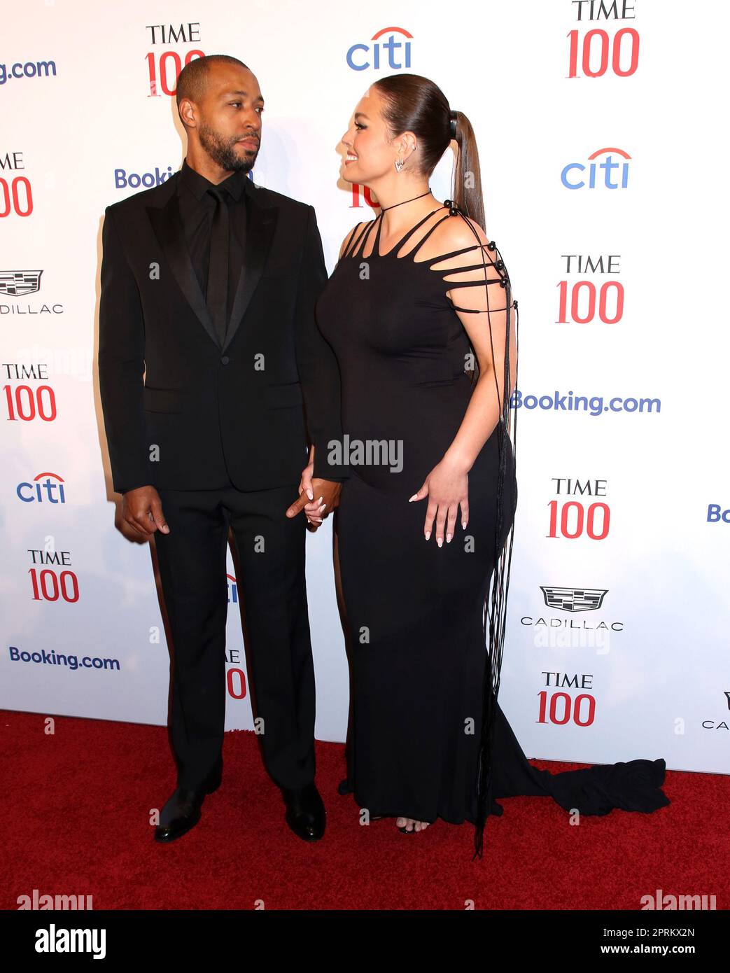 New York City, USA. 26th Apr, 2023. Justin Ervin and Ashley Graham ...