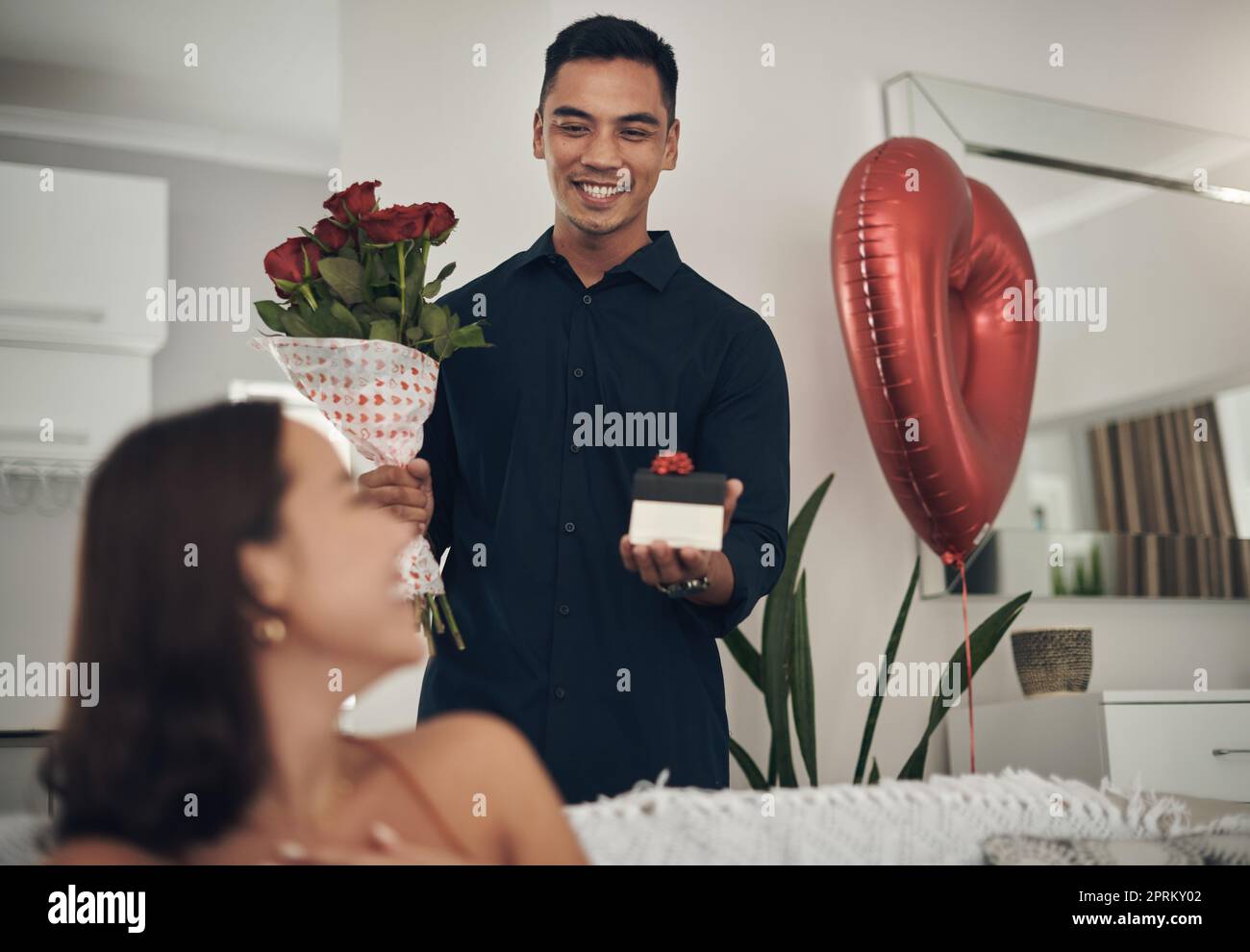 Husband spoiling wife hi-res stock photography and images - Alamy