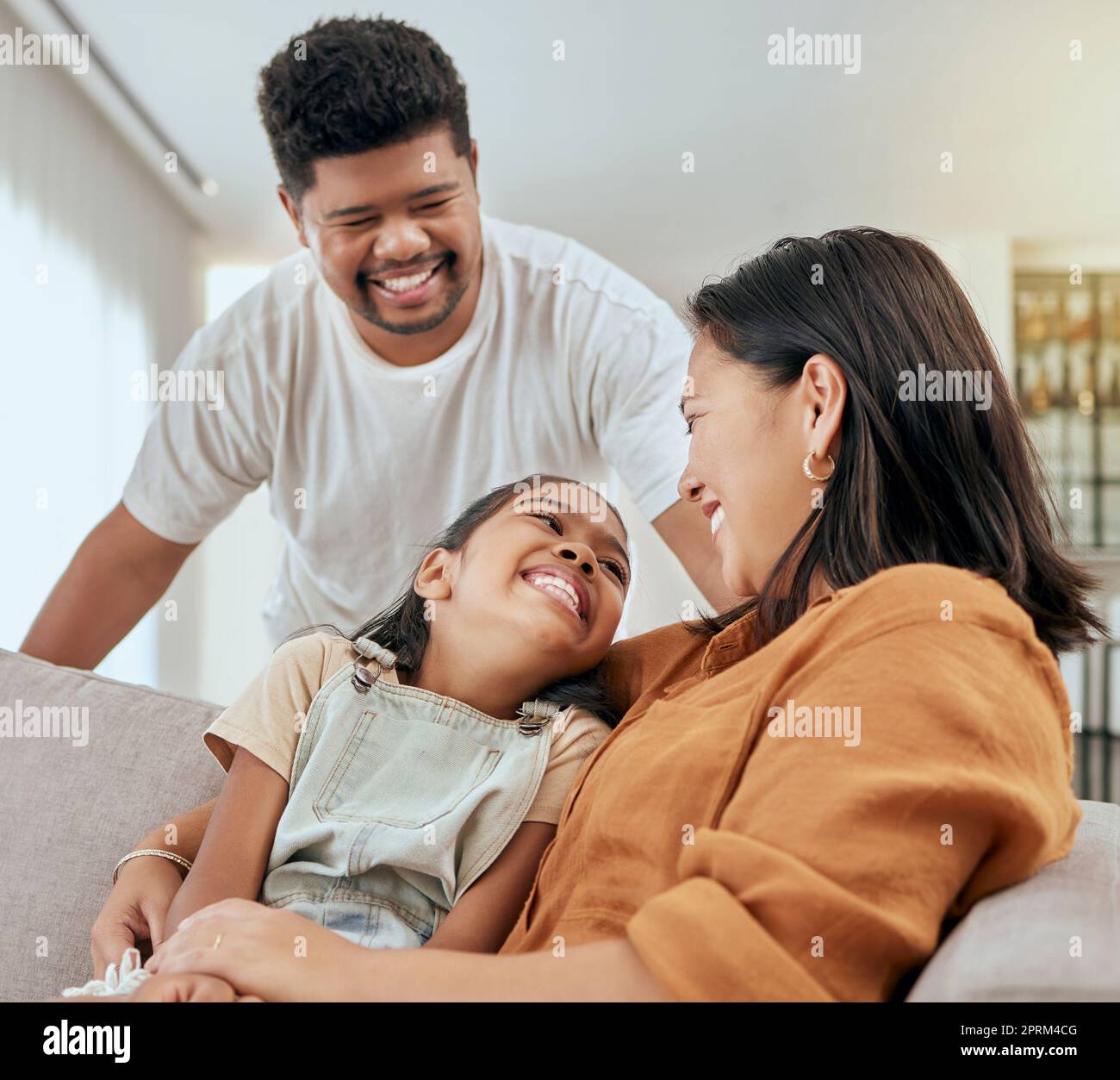 Filipino woman and daughter hi-res stock photography and images - Alamy