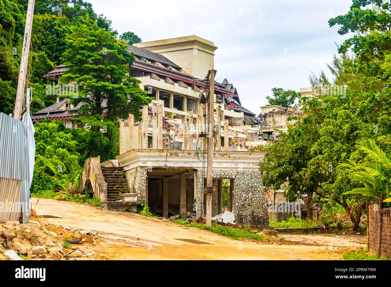 Huge horrible abandoned hotel and resort ruins in Naithon Beach Sakhu ...