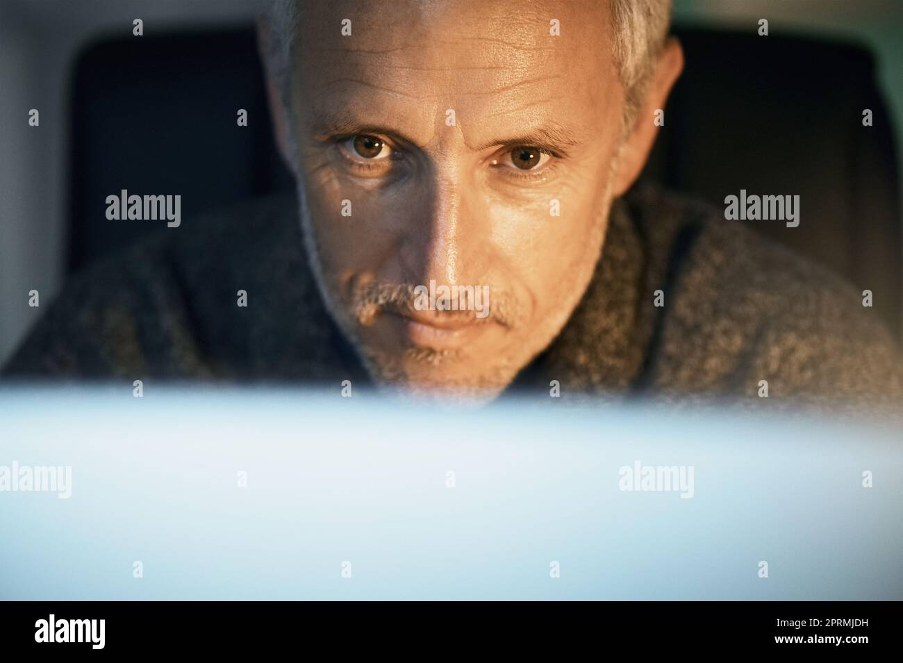 Working finish hi-res stock photography and images - Alamy