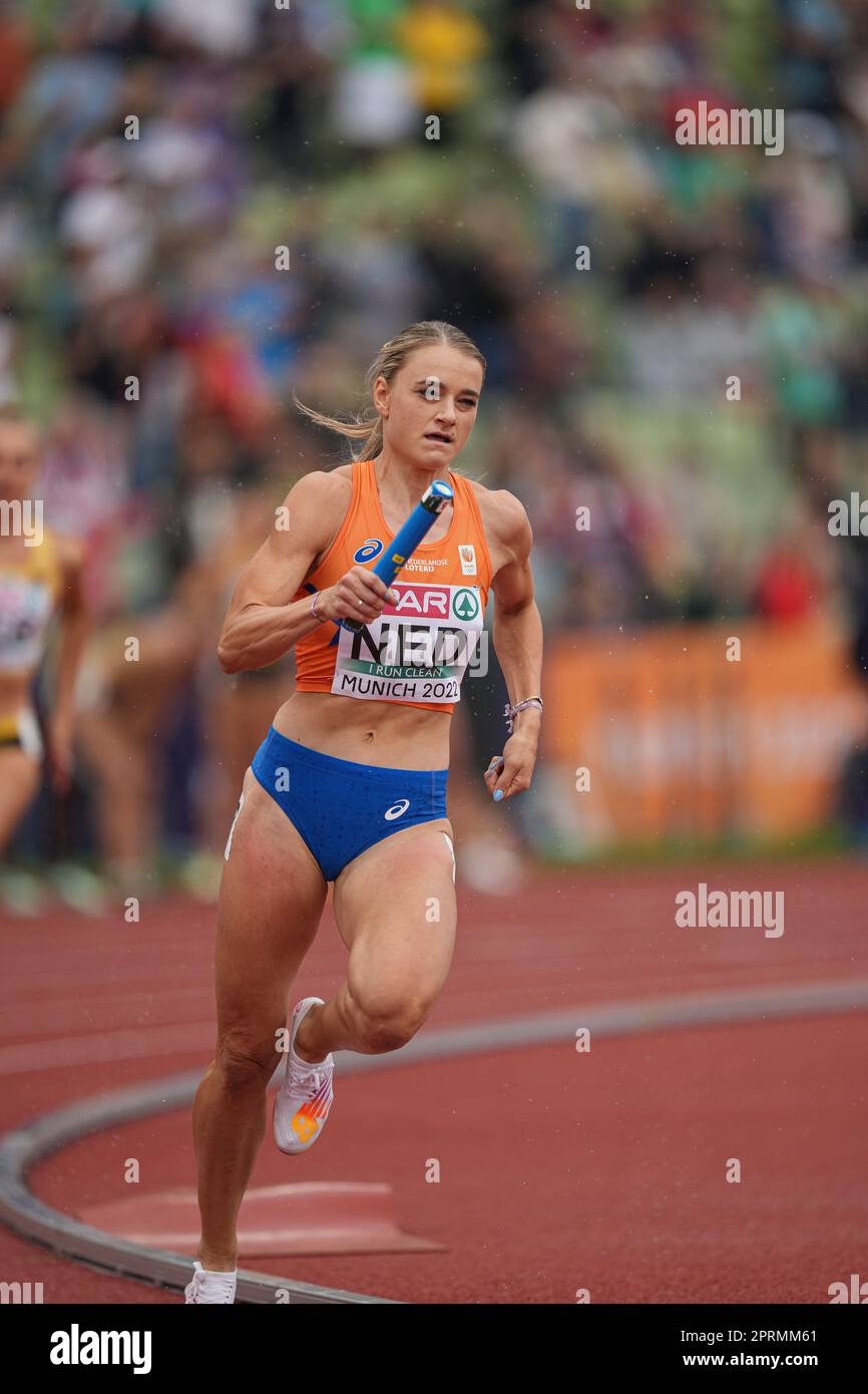 Lisanne de Witte participating in the 4x400 meters relay of the ...