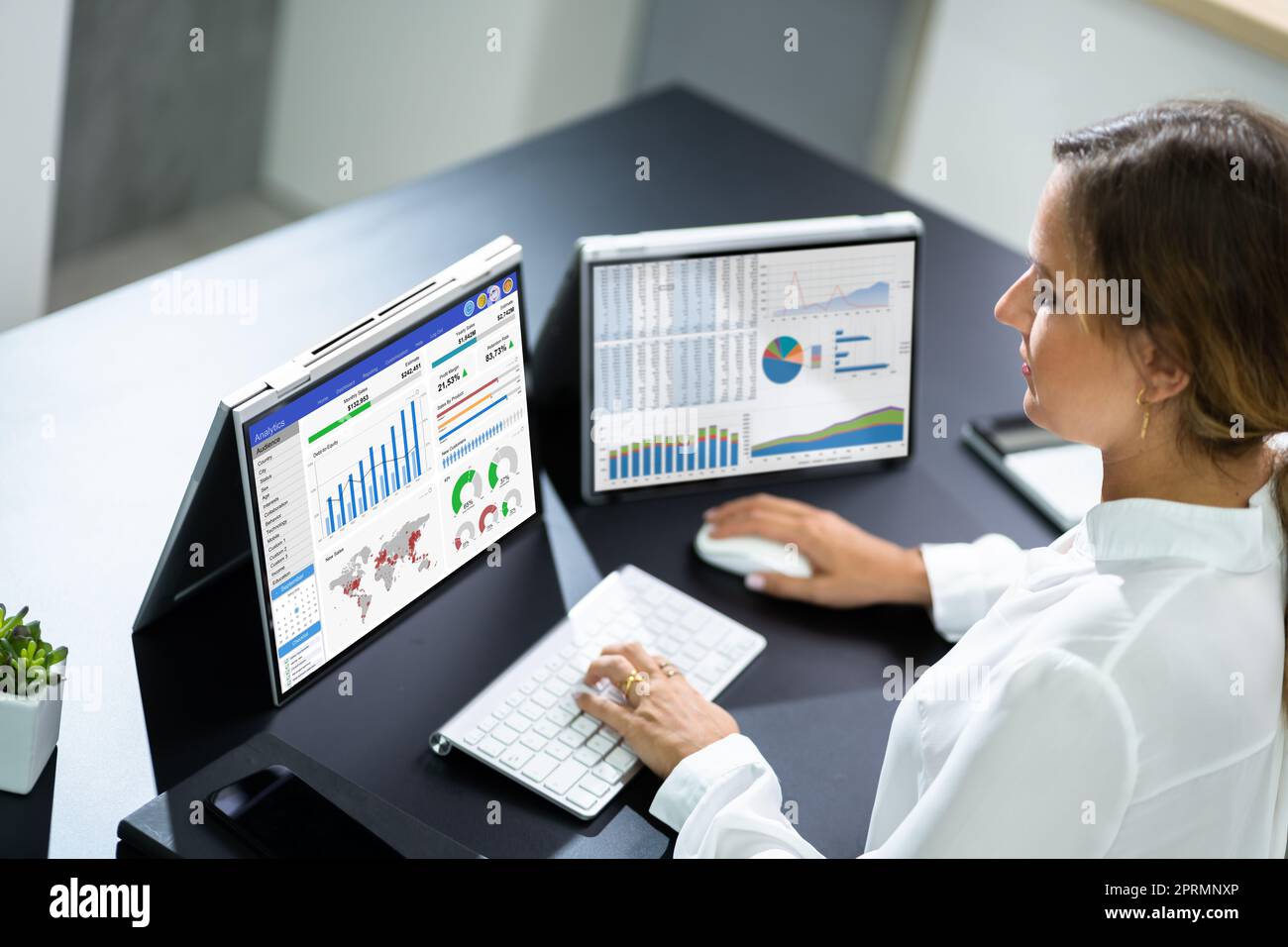 KPI Dashboard Data Analytics Stock Photo - Alamy