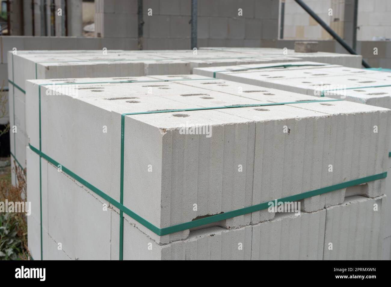 White concrete hi-res stock photography and images - Alamy