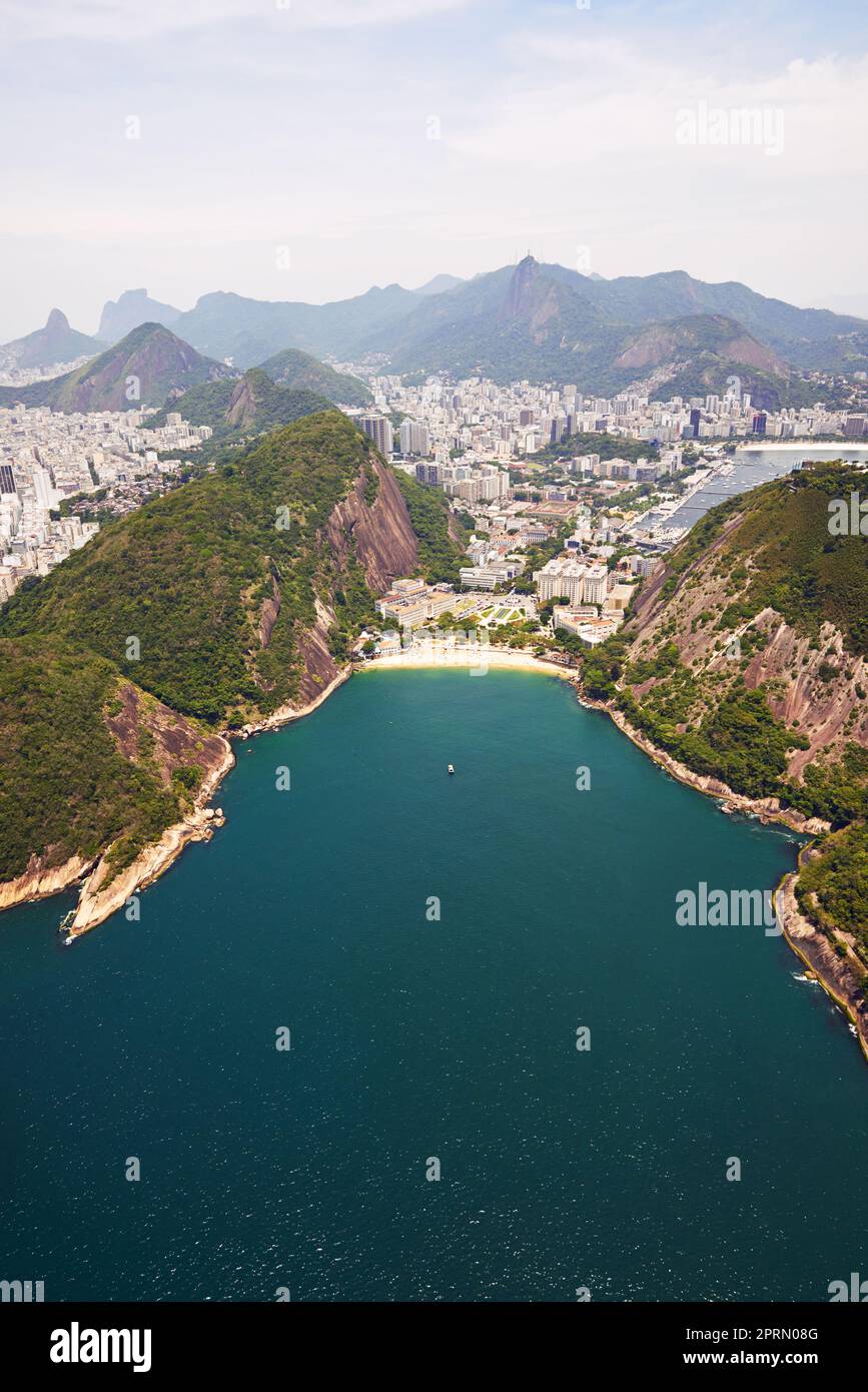Río de janeiro aerial vertical hi-res stock photography and images - Alamy