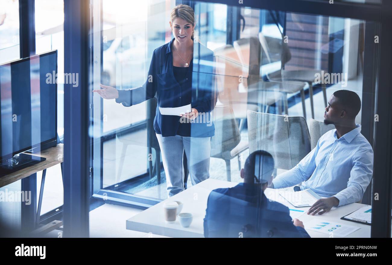 Conversation coach tv hi-res stock photography and images - Alamy