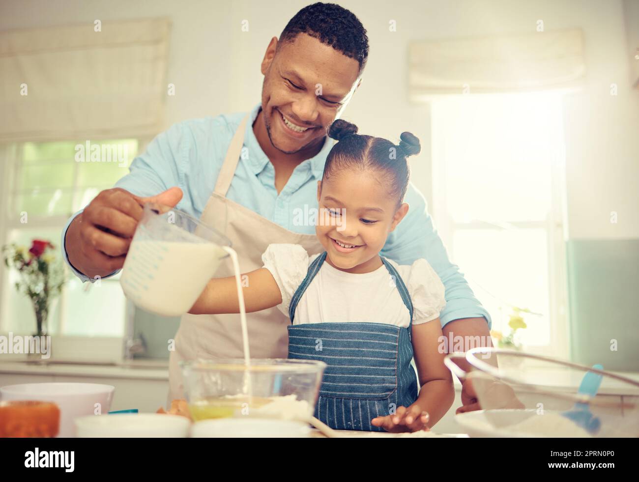 Messy kitchen hi-res stock photography and images - Alamy