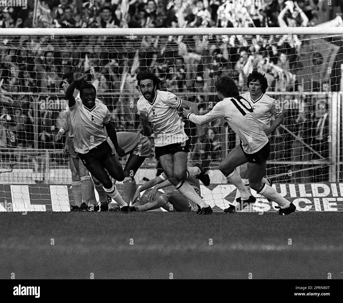 Wembley fa cup final 1981 hi-res stock photography and images - Alamy